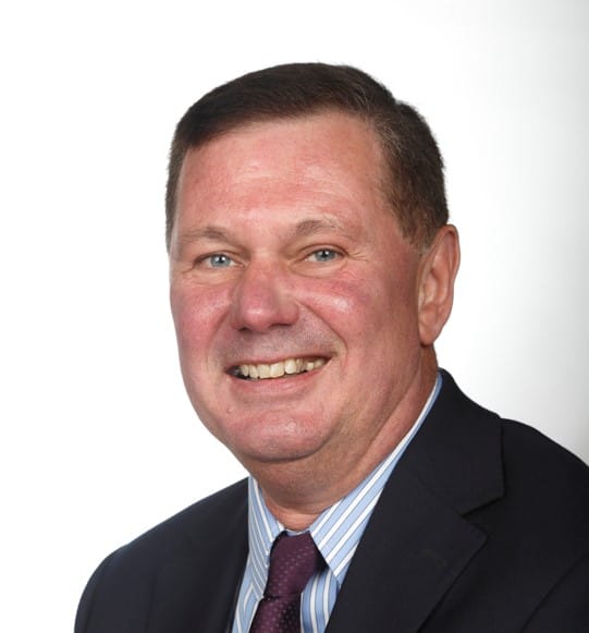 E-mobility community and energy hubs to address climate emergency